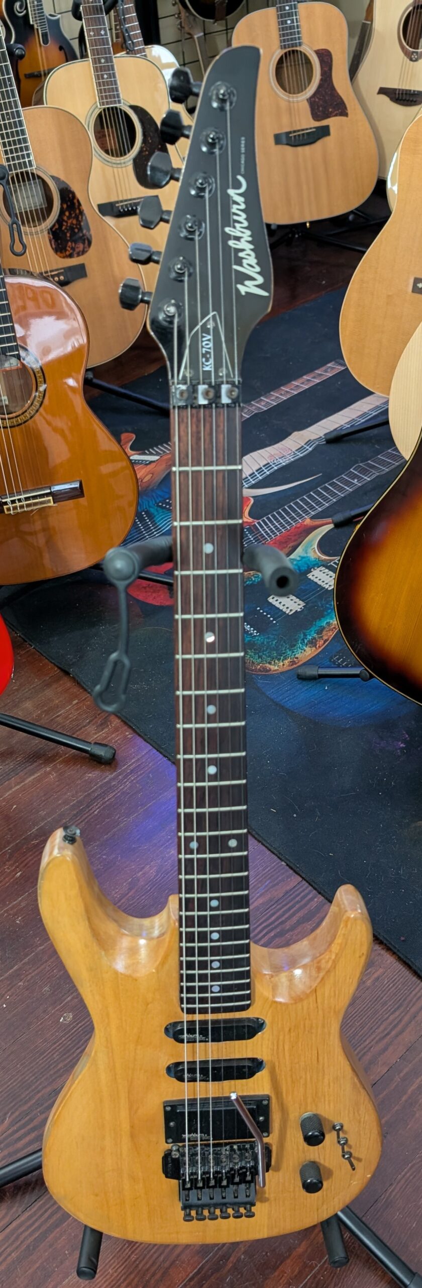 Washburn KC-70V Solid Body Electric Guitar – Music Plays On