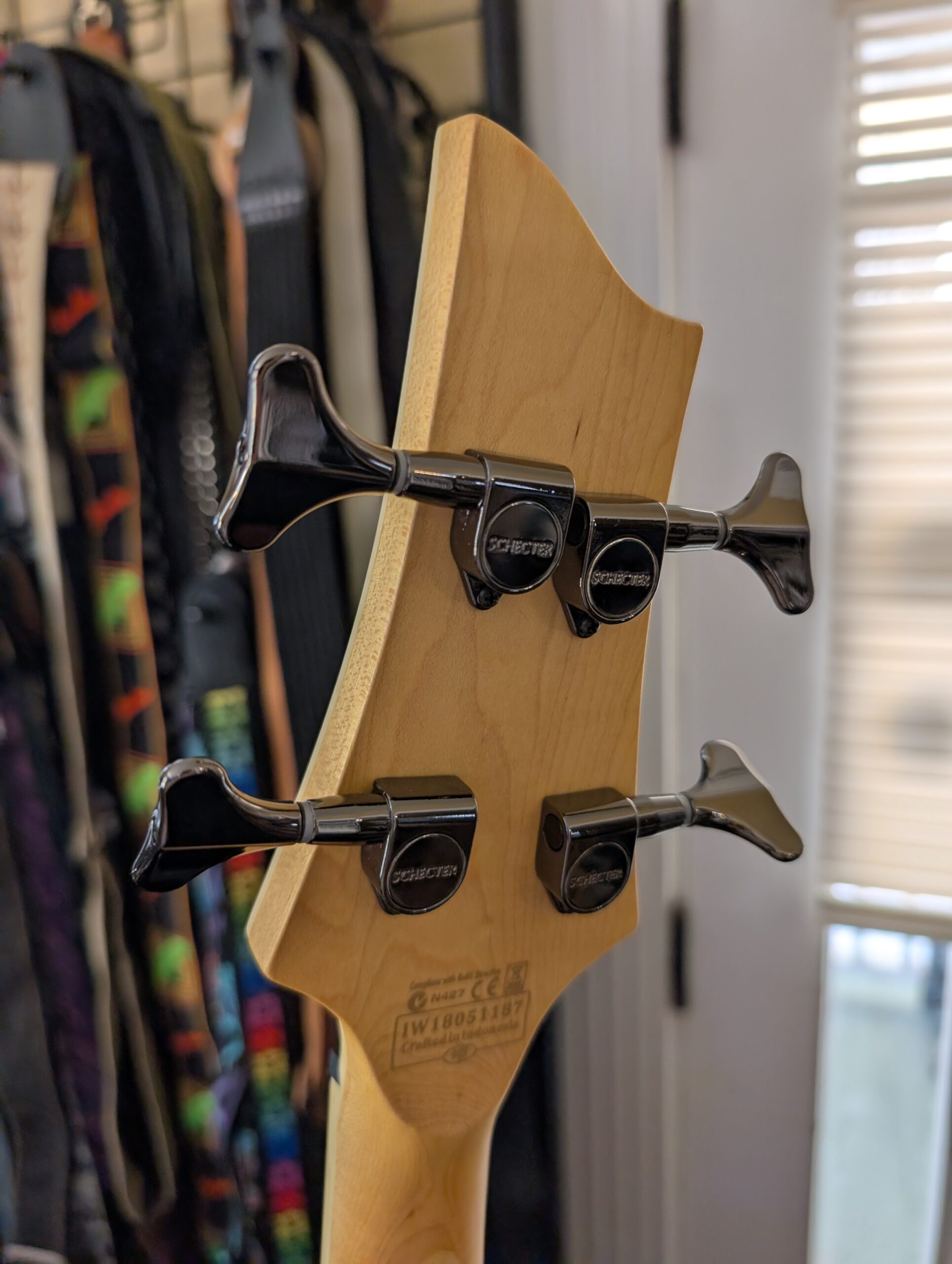 Schecter Guitar Research Omen Extreme-4 Electric Bass Guitar Vintage ...